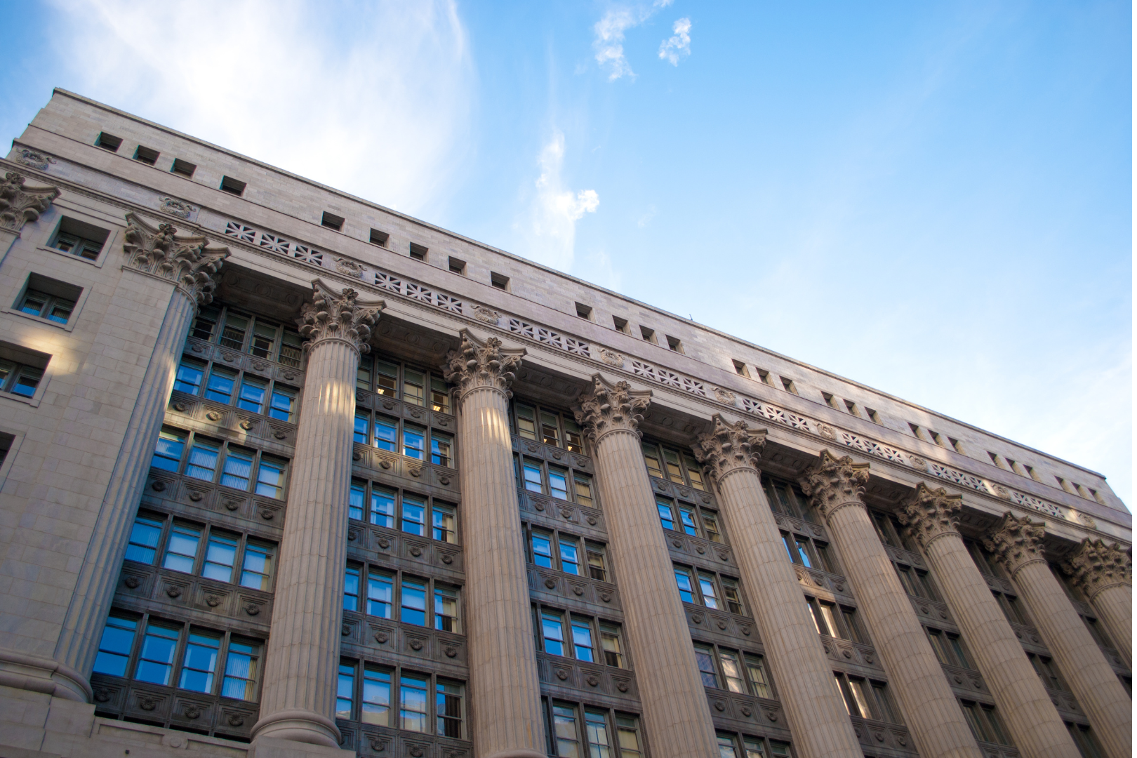Greising: Chicago government can’t afford to shut down. We need good ...